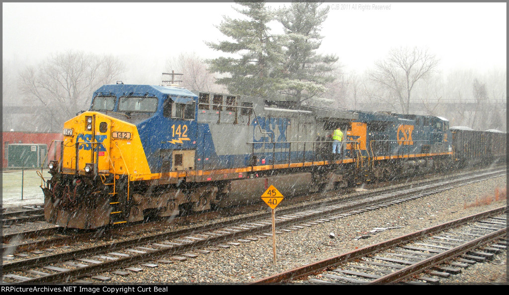 CSX 142 and 588 (1)